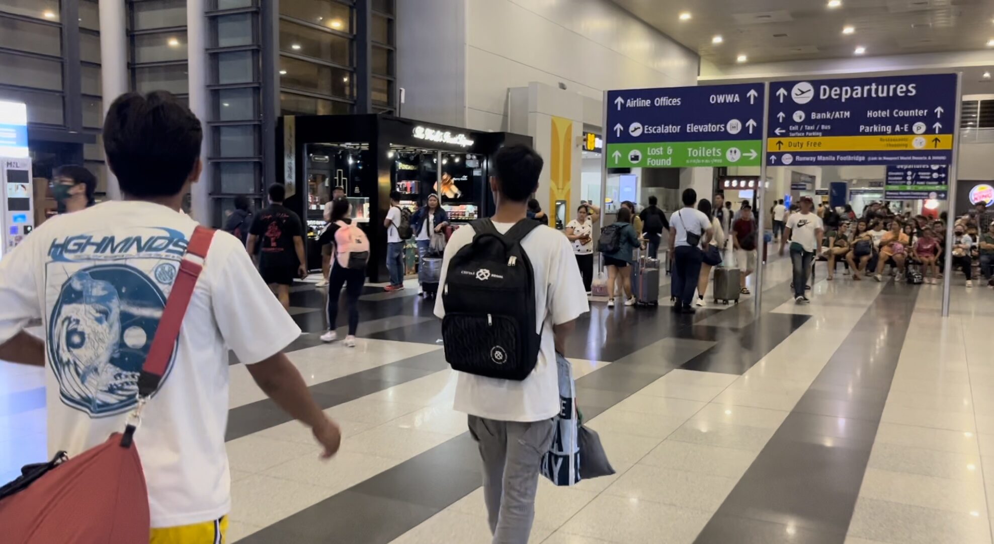 ニノイ・アキノ空港第3ターミナル待ち合わせ場所 | NIPPI - フィリピンレンタカー